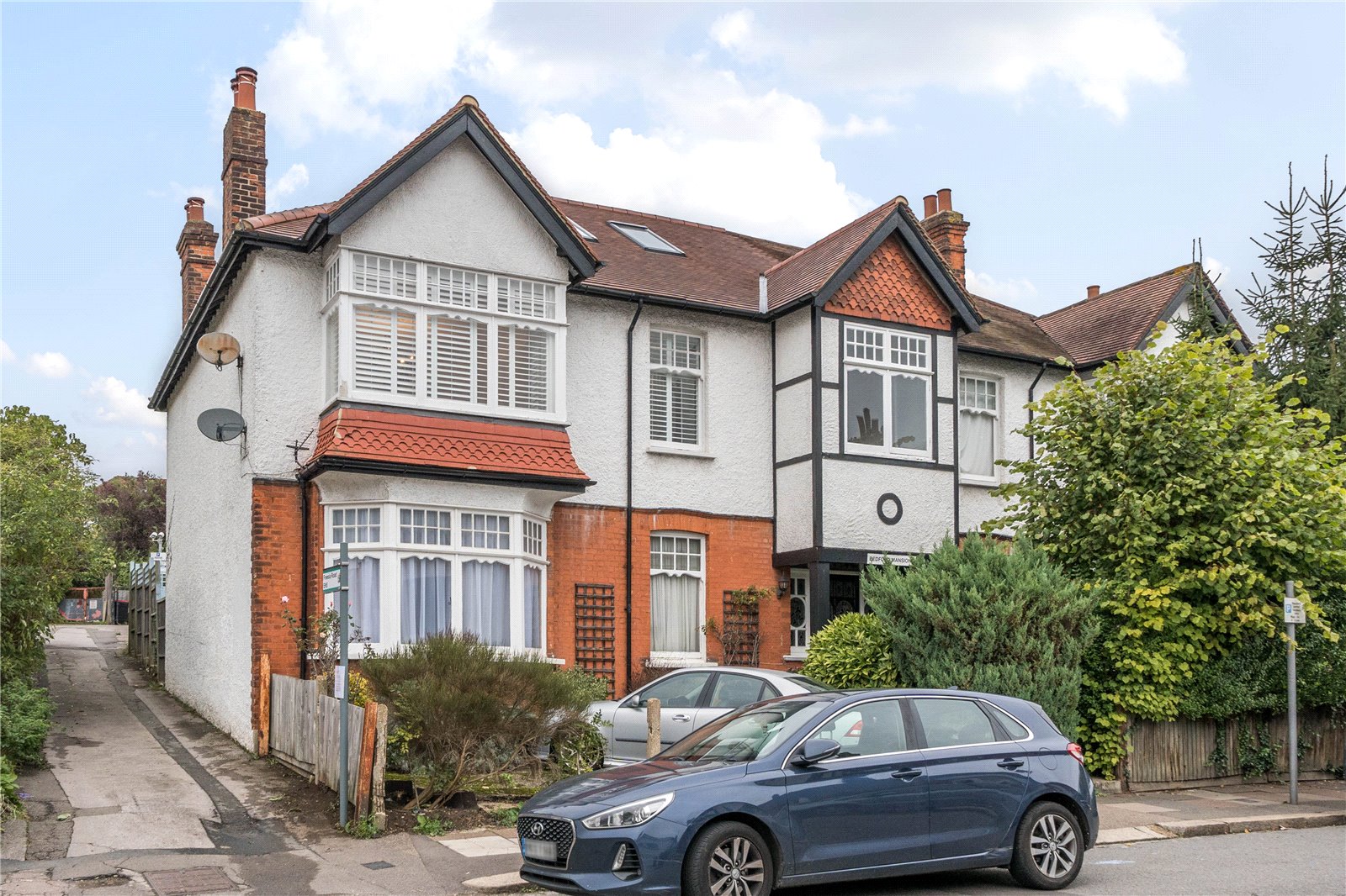 Bedford Mansions, Bedford Avenue | Hunters Barnet